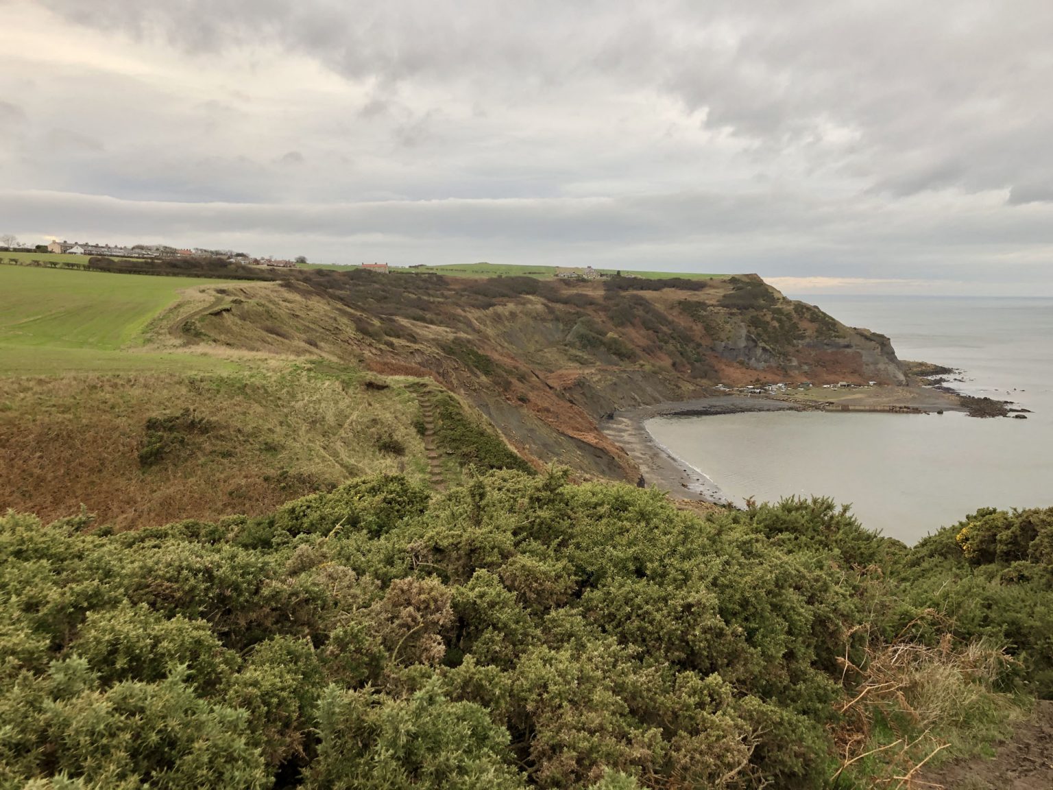 The Staithes and Kettleness Walk Along the Yorkshire Coast - Paul Beal ...
