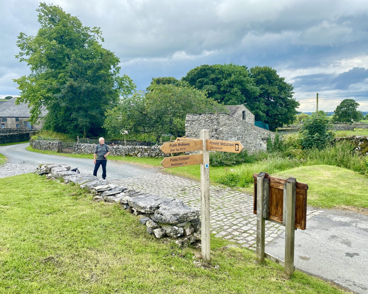 The Langcliffe and Austwick Walk in the Yorkshire Dales - Paul Beal Walks
