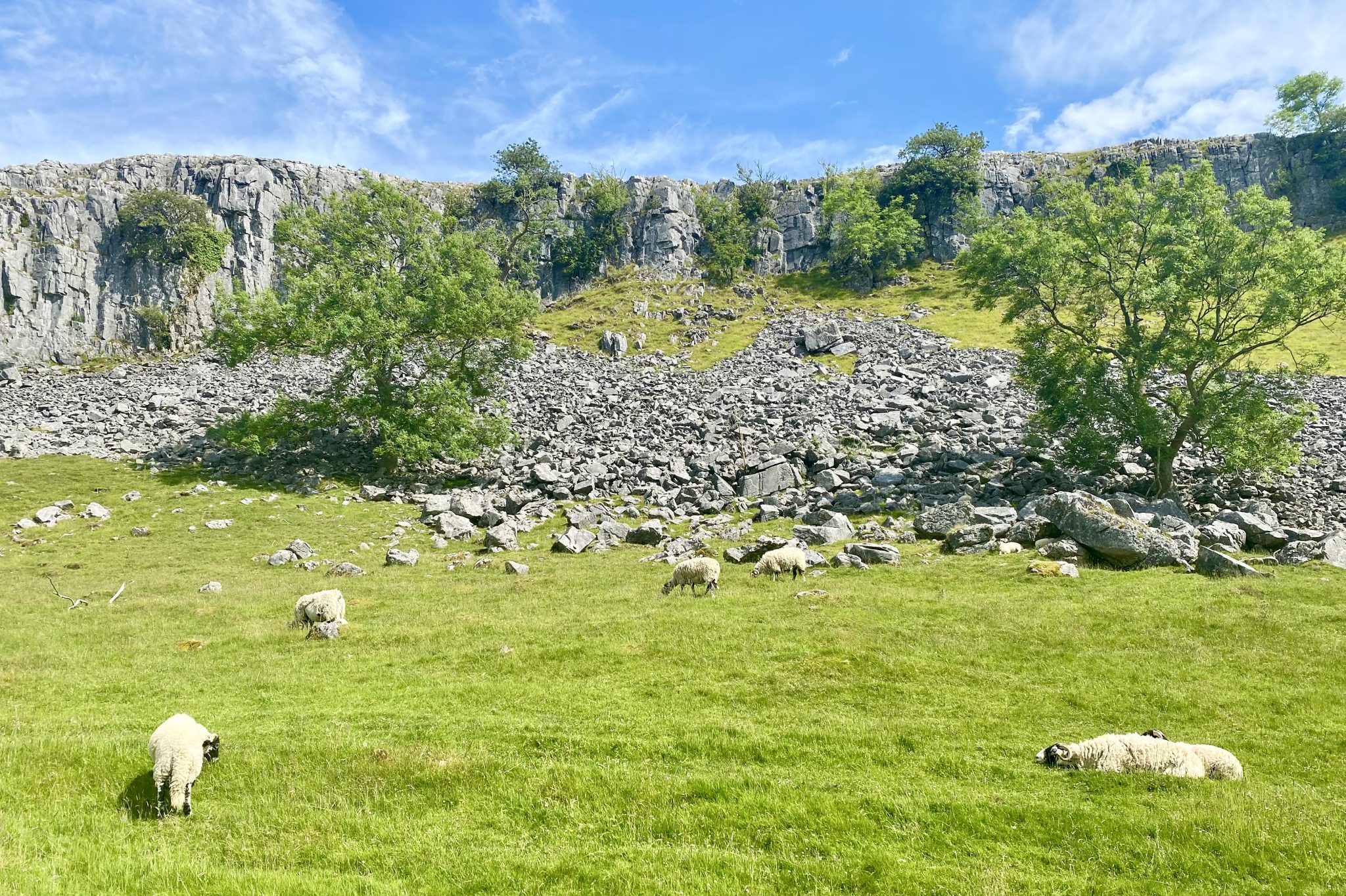 The Langcliffe and Austwick Walk in the Yorkshire Dales - Paul Beal Walks