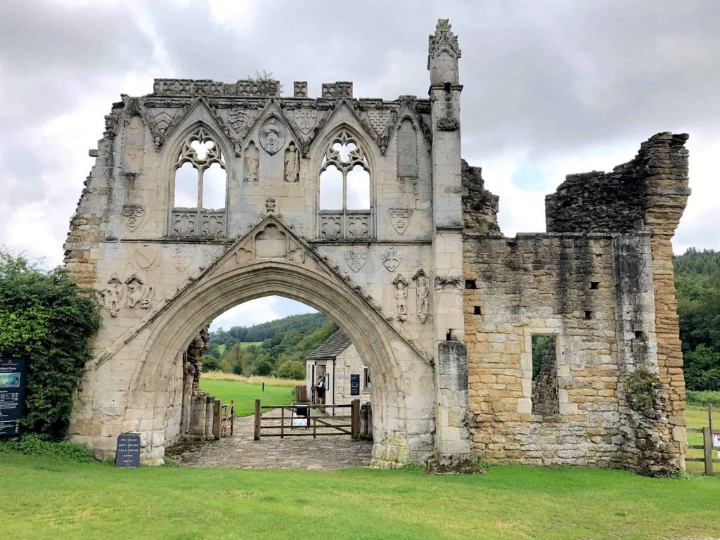 Castle Howard Walk: Coneysthorpe to Welburn Plus Kirkham Priory