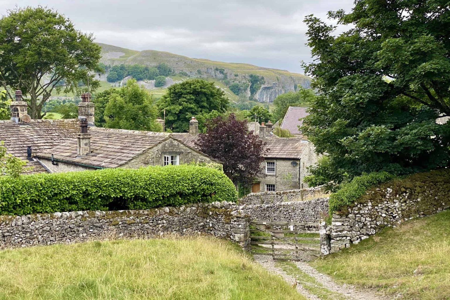 BBC Winter Walks: Series 1 and 2 with Maps and Walking Routes
