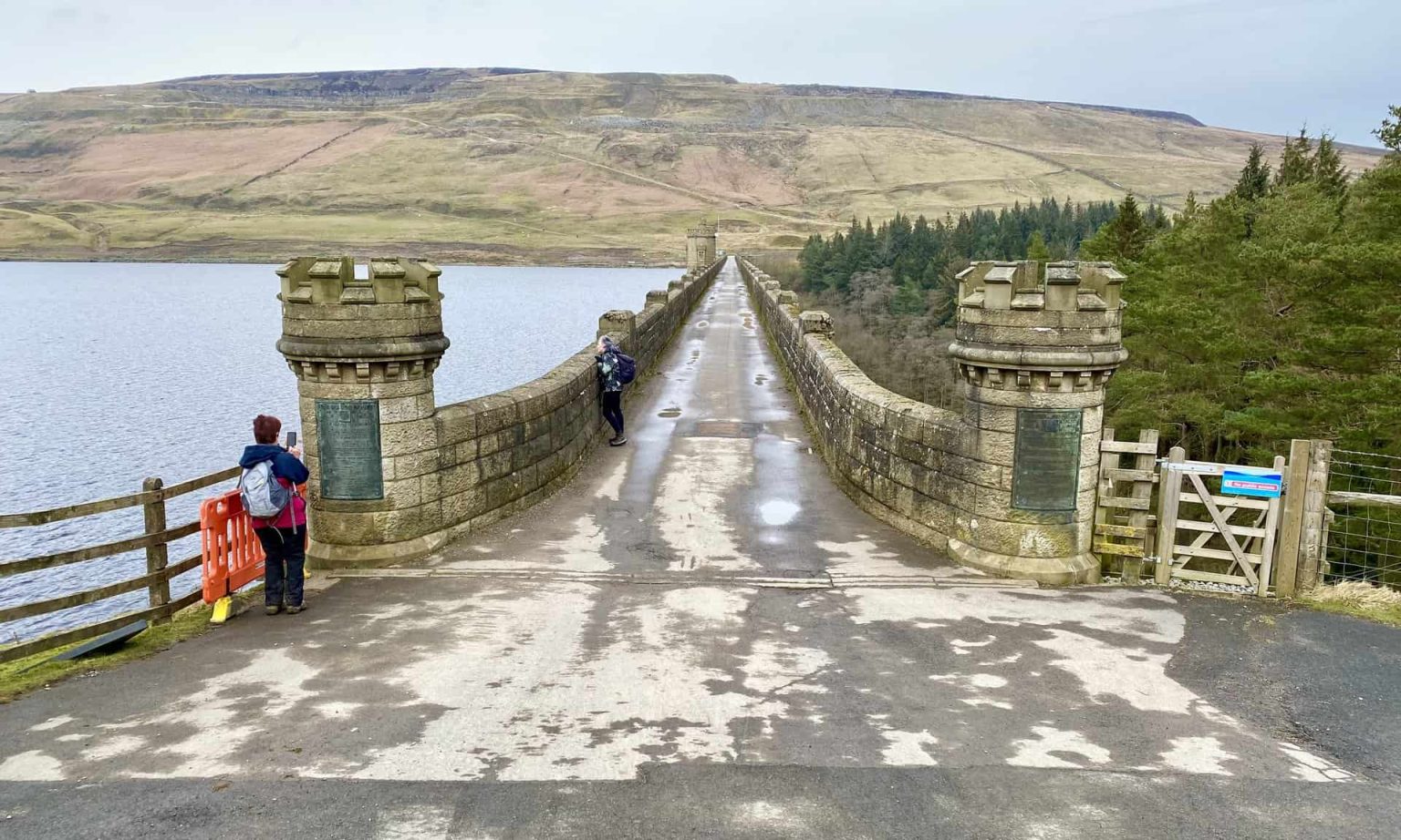 Scar House Reservoir Walk: A Scenic 11-Mile Route in Nidderdale