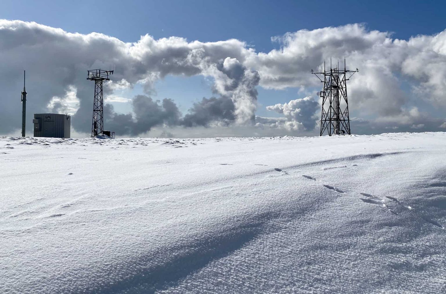 Cross Fell Walk: Plus the Great Dun Fell and Little Dun Fell Peaks