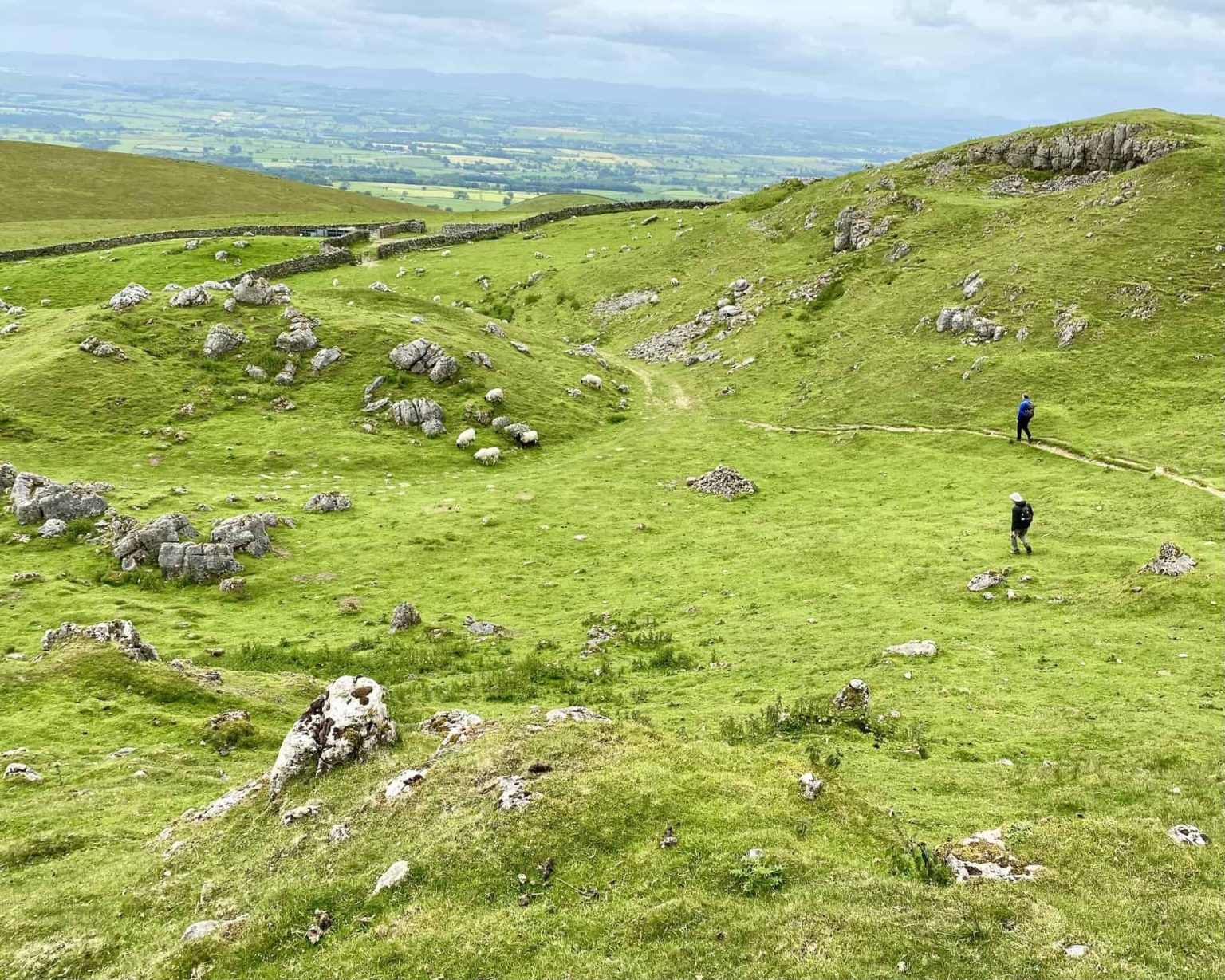 High Cup Nick: Circular Walk from Murton Including Murton Pike