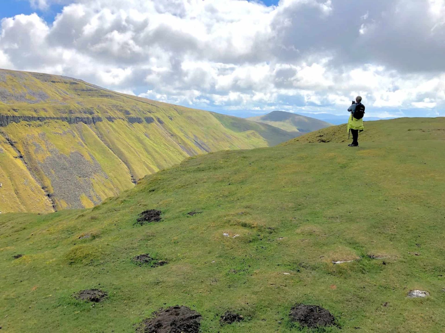 High Cup Nick Walk: From Dufton, Ascending to Amazing Views