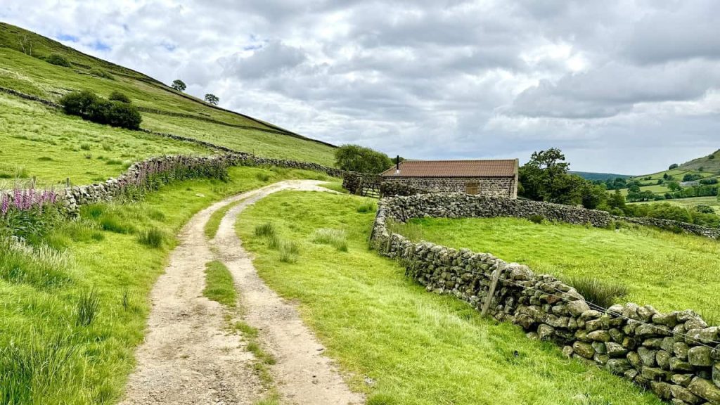 Farndale Walk: Explore Scenic Trails and the Quaker Burial Ground