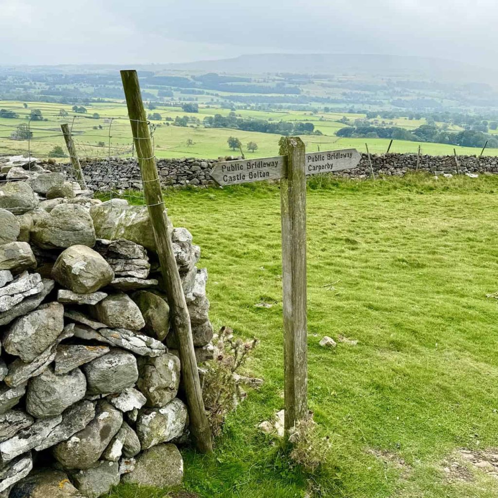 Aysgarth Walk: Exploring Aysgarth Falls and Historic Castle Bolton