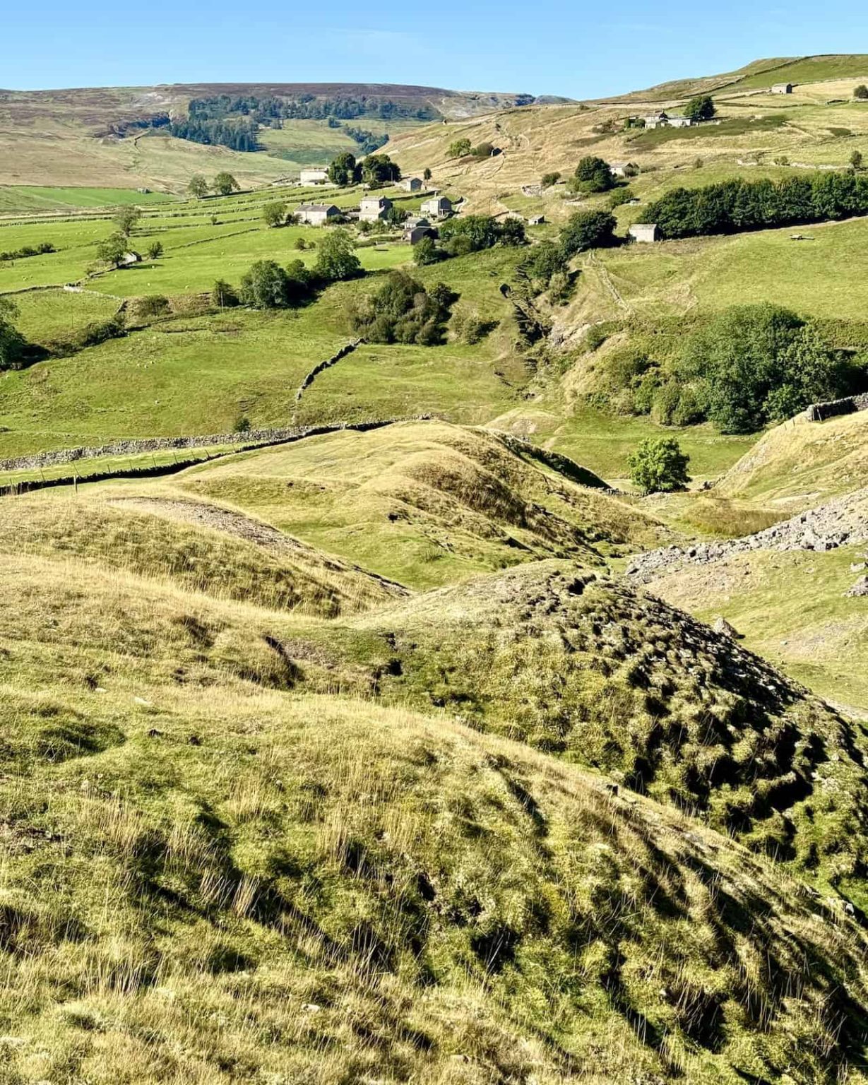 Fremington Edge: Walk from Reeth to Langthwaite via Scenic Trails