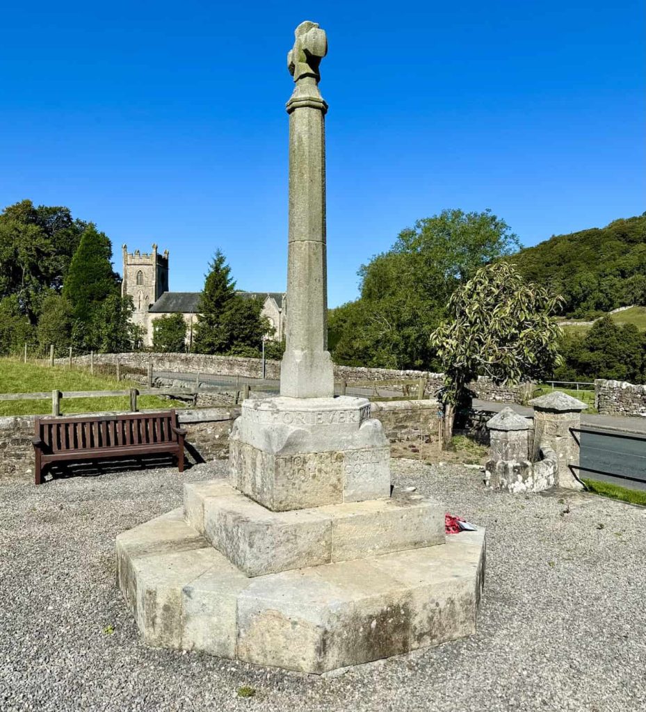 Fremington Edge: Walk from Reeth to Langthwaite via Scenic Trails