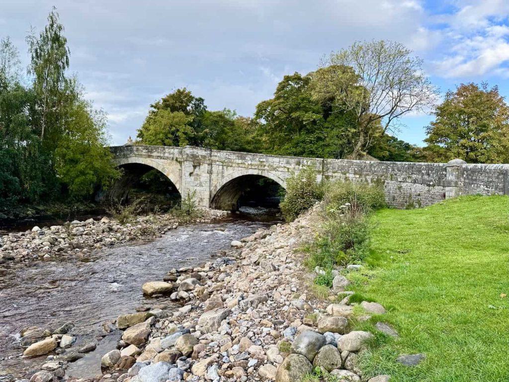 Fremington Edge Walk: Discover the Best Route Starting in Reeth