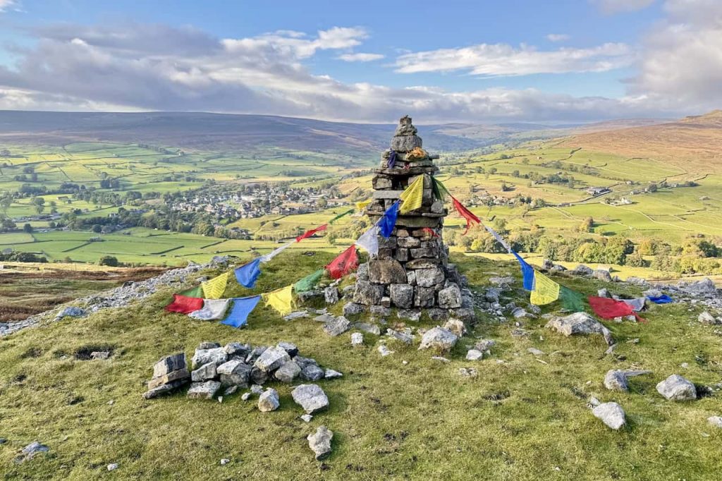 Fremington Edge Walk: Discover the Best Route Starting in Reeth