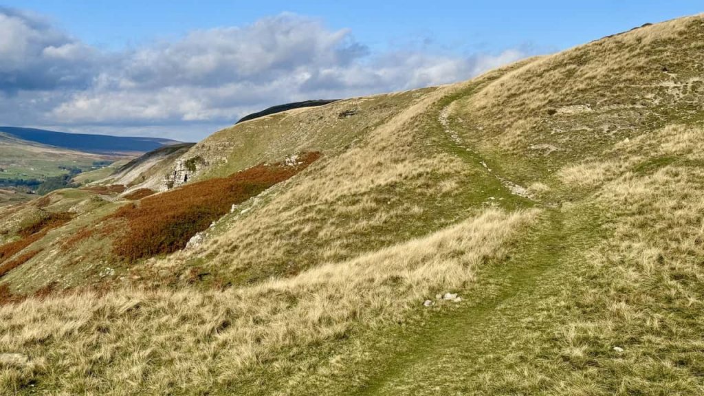 Fremington Edge Walk: Discover the Best Route Starting in Reeth