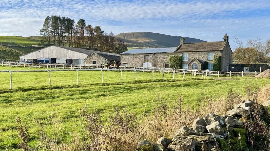 Penhill Walk: Stunning Views and the Historic Penhill Preceptory