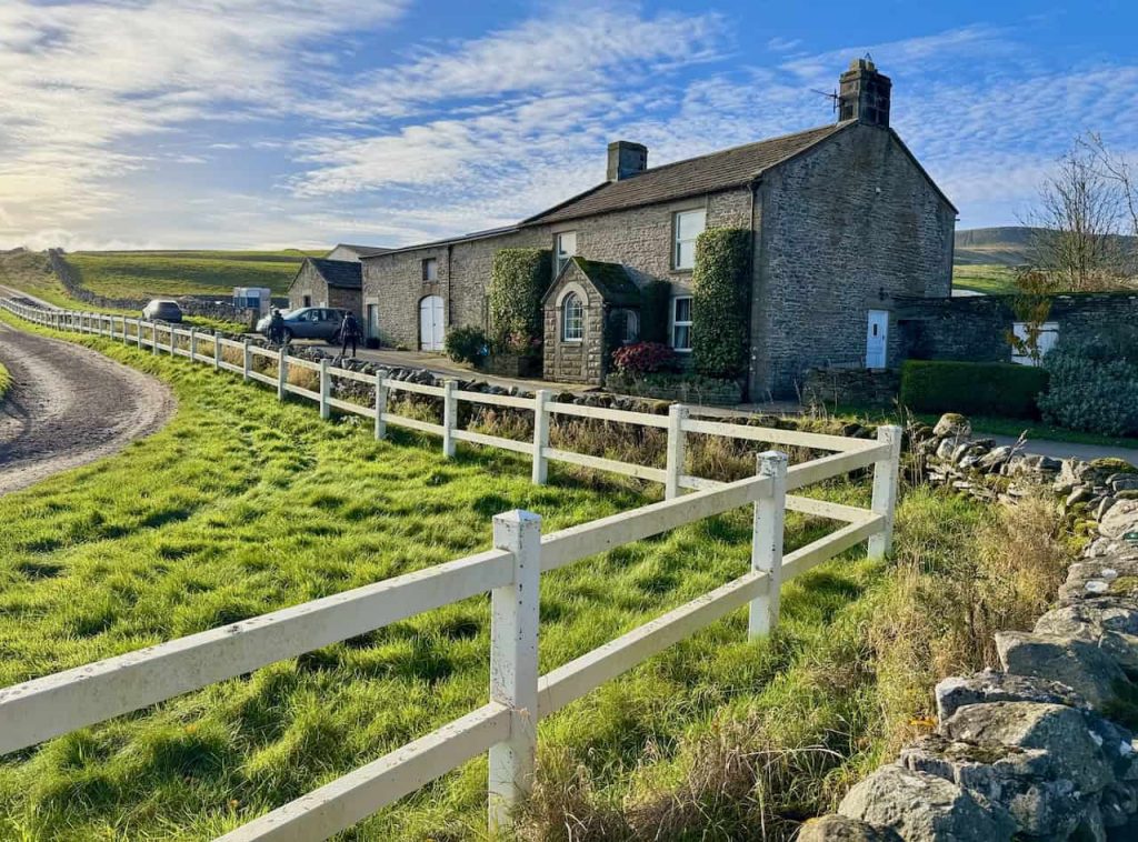 Penhill Walk: Stunning Views and the Historic Penhill Preceptory