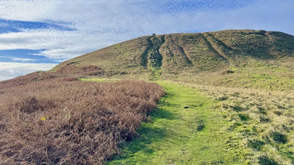 Penhill Walk: Stunning Views and the Historic Penhill Preceptory