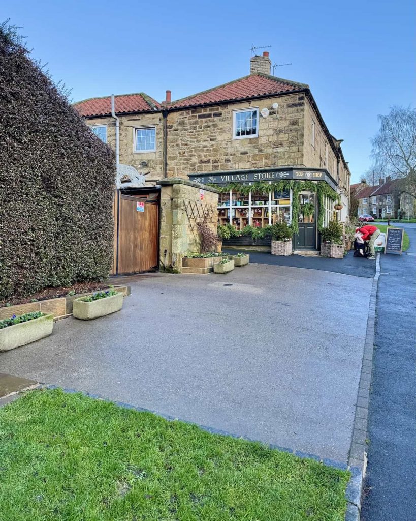 Cod Beck Reservoir Walk: Scenic Route Starting in Osmotherley