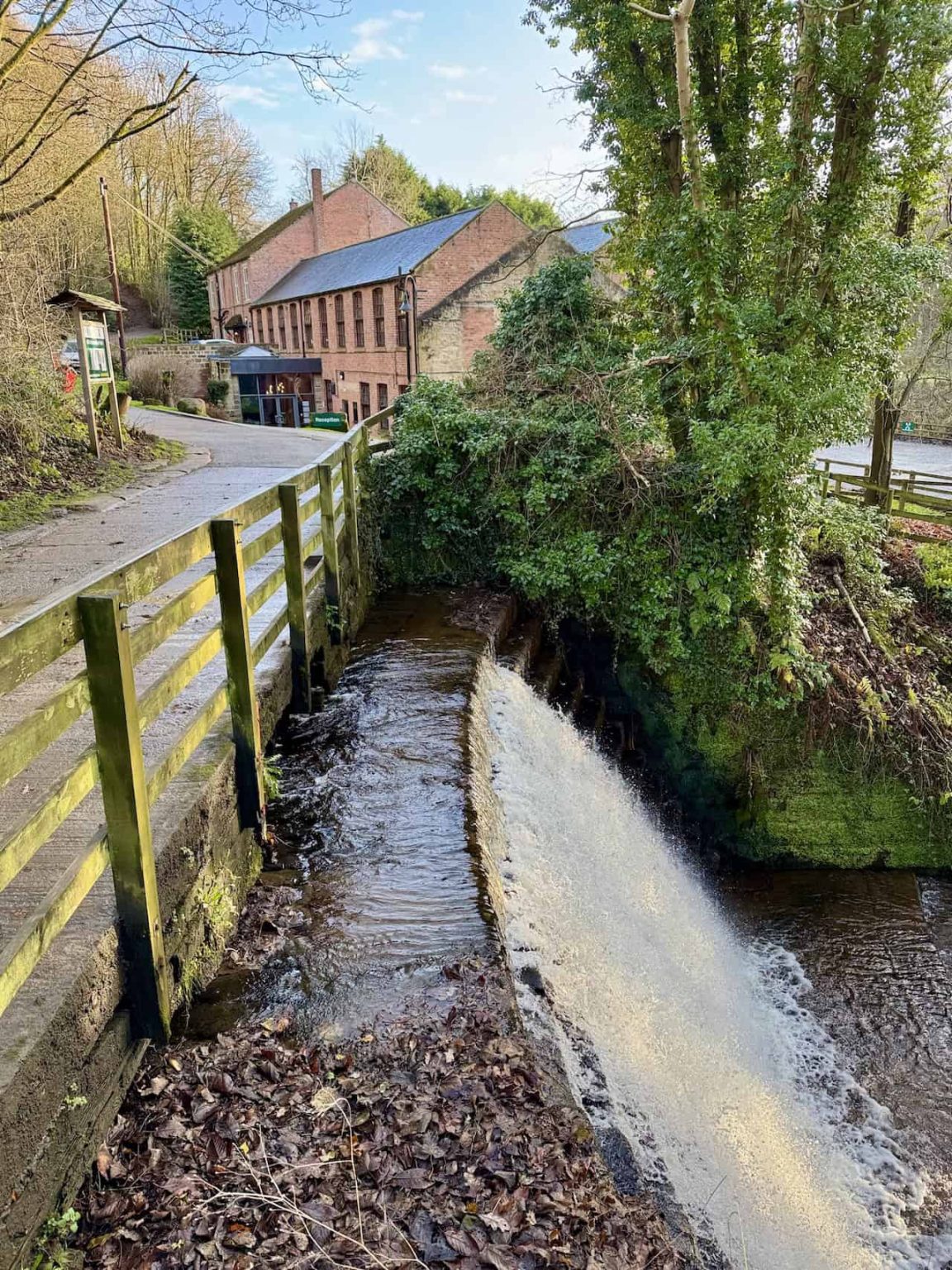 Cod Beck Reservoir Walk: Scenic Route Starting in Osmotherley