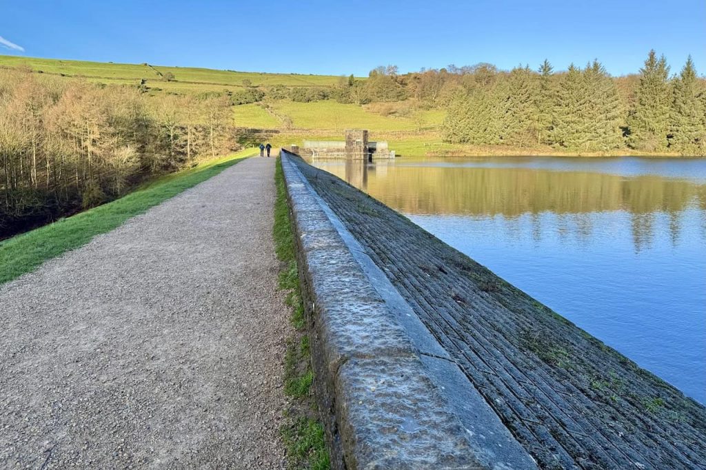 Cod Beck Reservoir Walk: Scenic Route Starting in Osmotherley