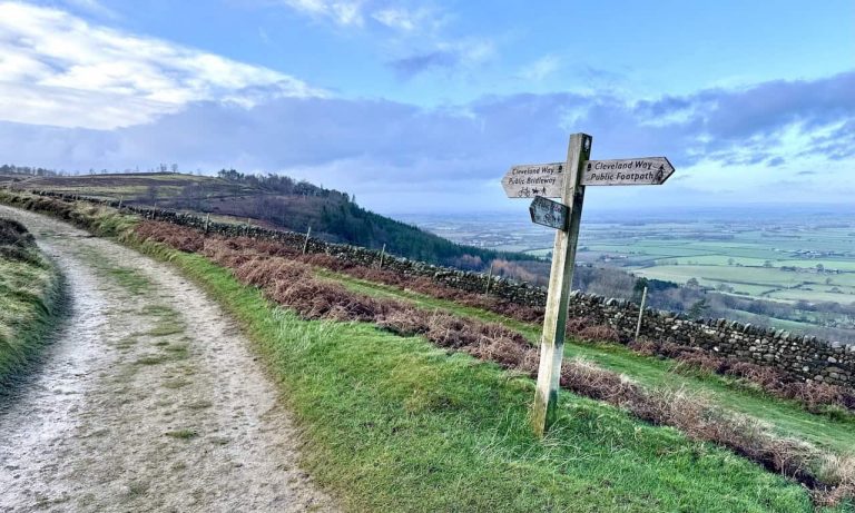 Cod Beck Reservoir Walk: Scenic Route Starting in Osmotherley