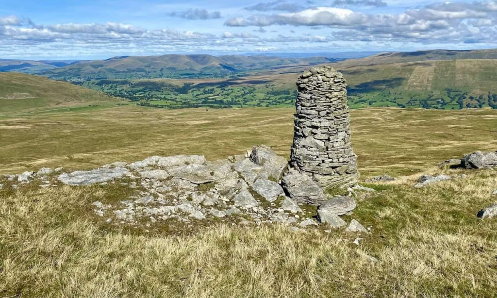 Dales 30: Interactive Map and List of Yorkshire Dales Mountains