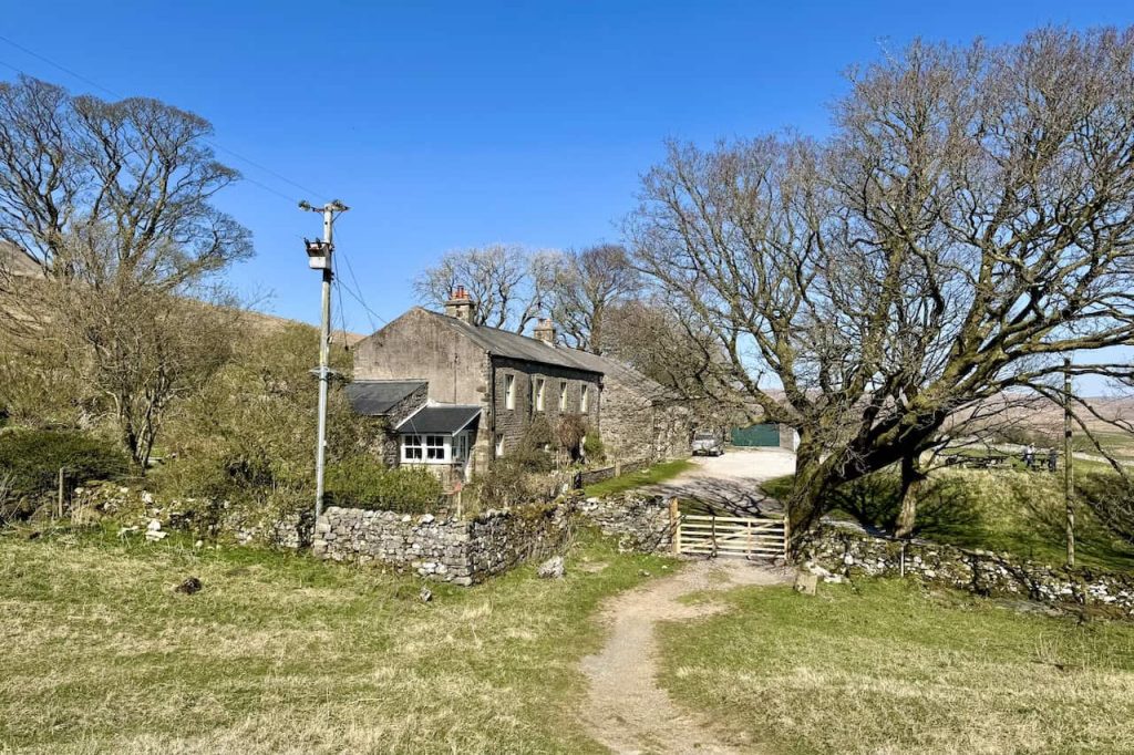 Whernside Walk: A Step-by-Step Route from Ribblehead Viaduct