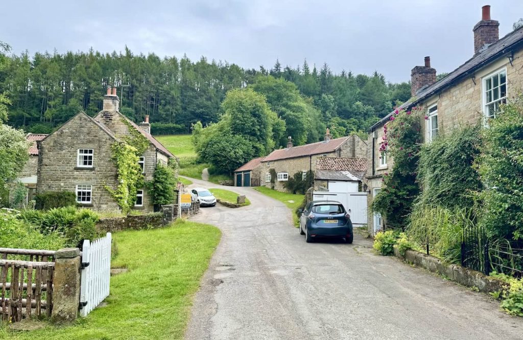 Hutton-le-Hole Walk: Route to Lastingham and Appleton-le-Moors