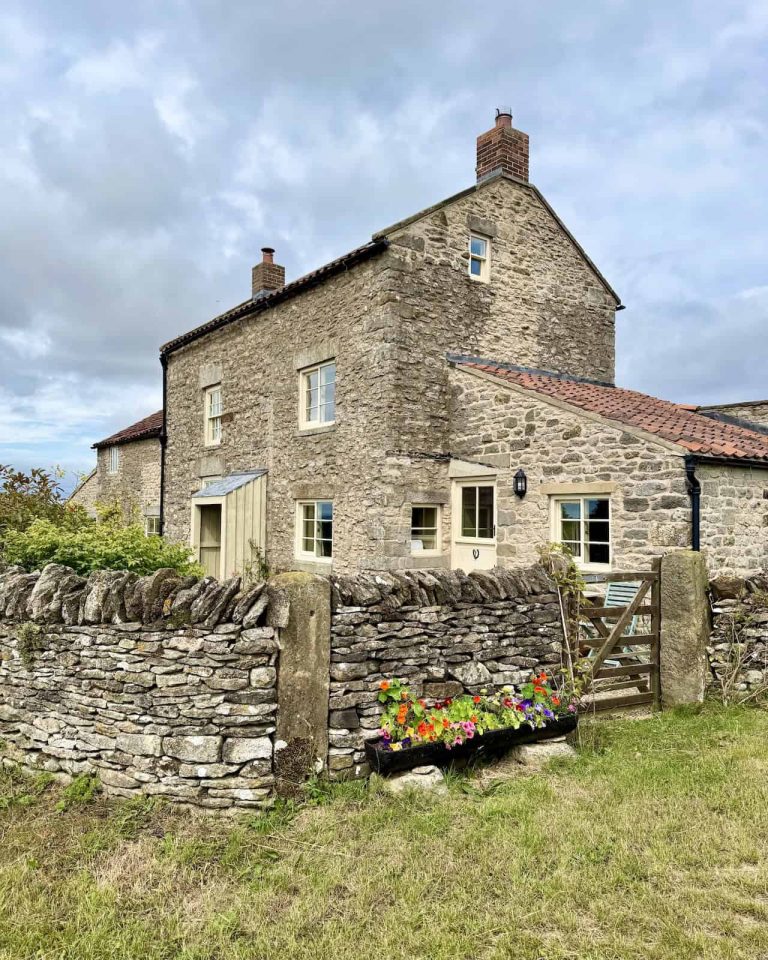 Appleton-le-Moors: Walk from Sinnington Village by Way of Cropton